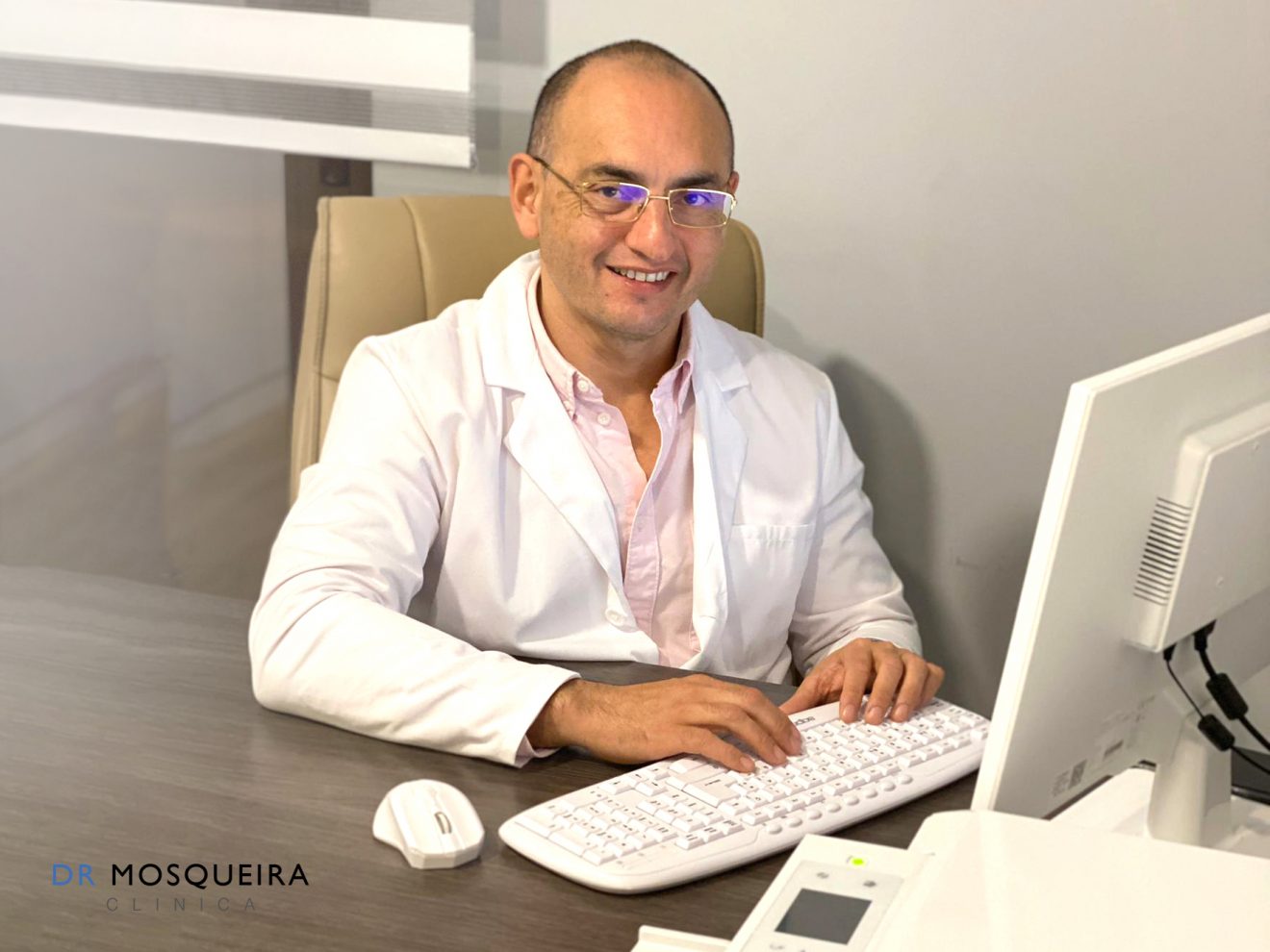 Tu Clínica de Neurocirugía en Málaga - Doctor Mosqueira 🔬👨🏻‍🦲